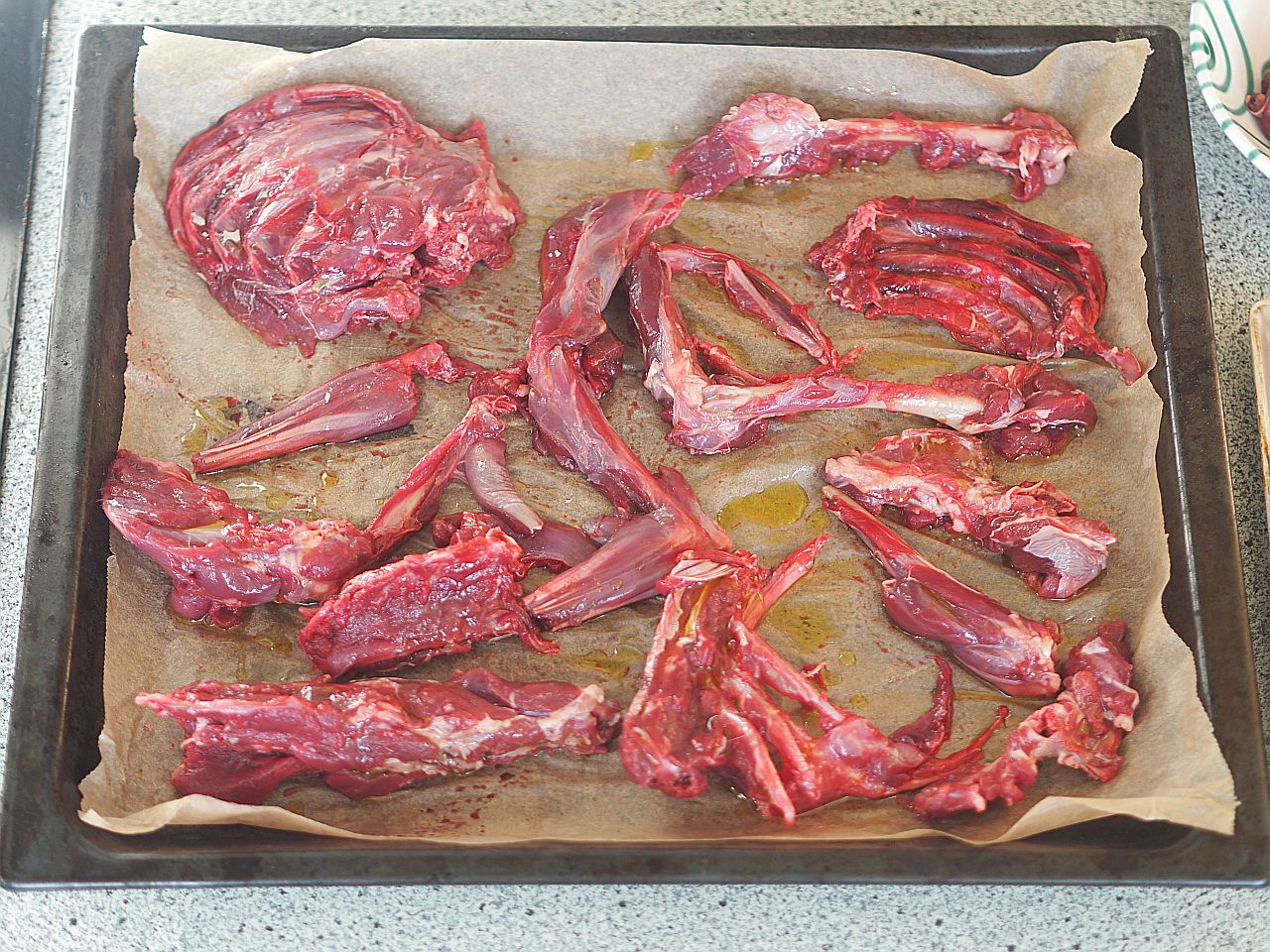 Süßsaure Hasenschulter mit Mangold – Küchenereignisse