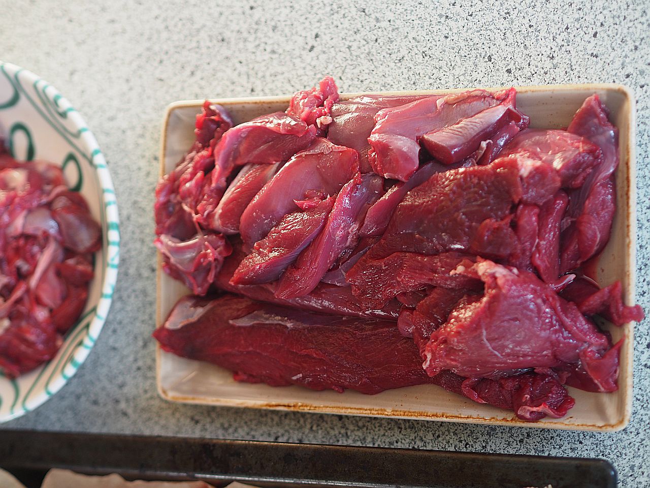 Süßsaure Hasenschulter mit Mangold – Küchenereignisse